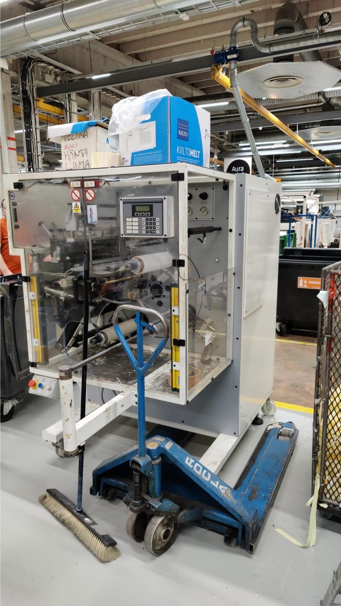 AB Graphics Vectra 410-4 turret rewinder from 2002 for immediate sale ...