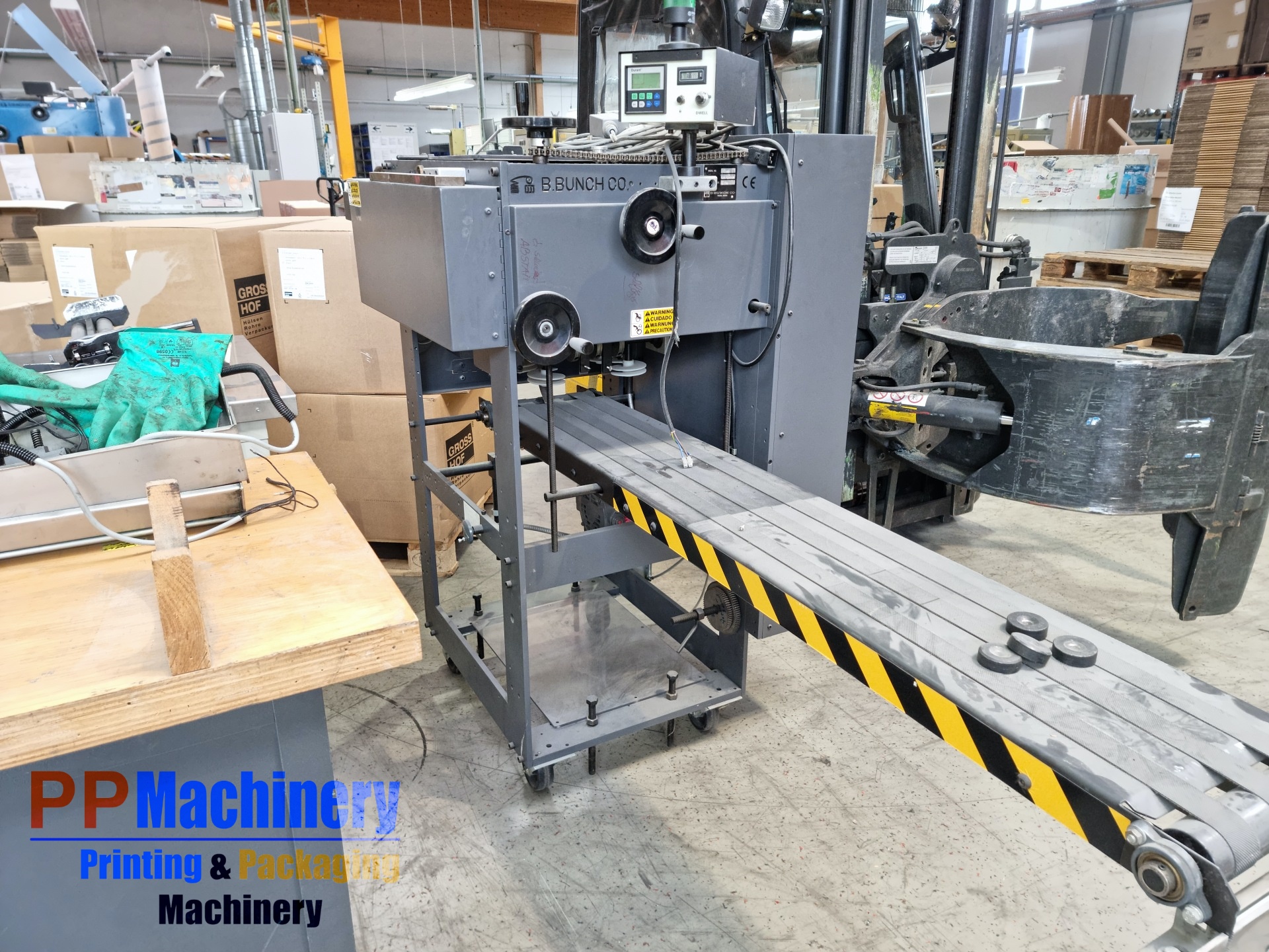 B. Bunch 590 Series Fan Folder in excellent condition – web width 10 ...