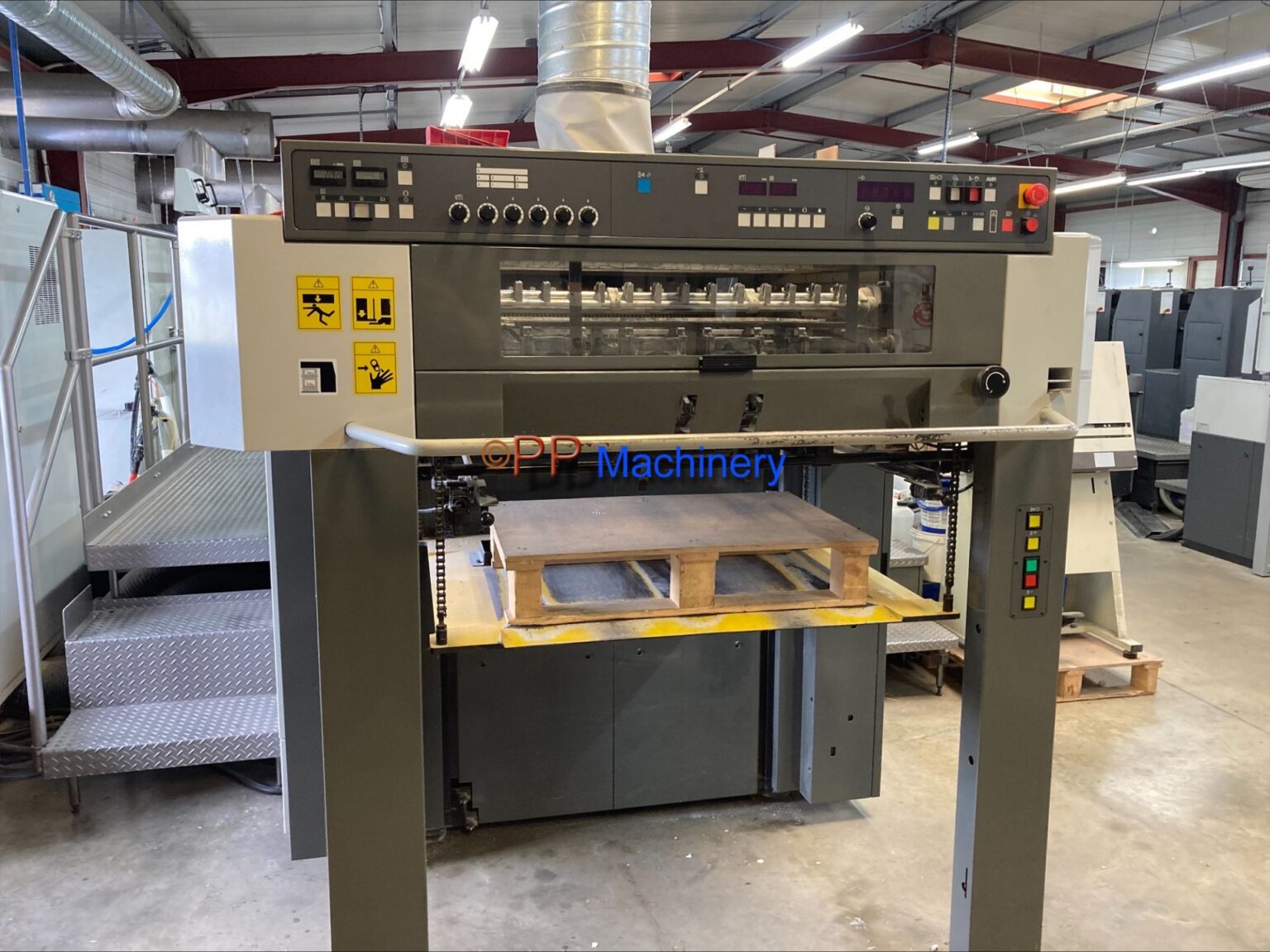 Komori LS-429 4 colours offset printing press + varnishing – PP ...