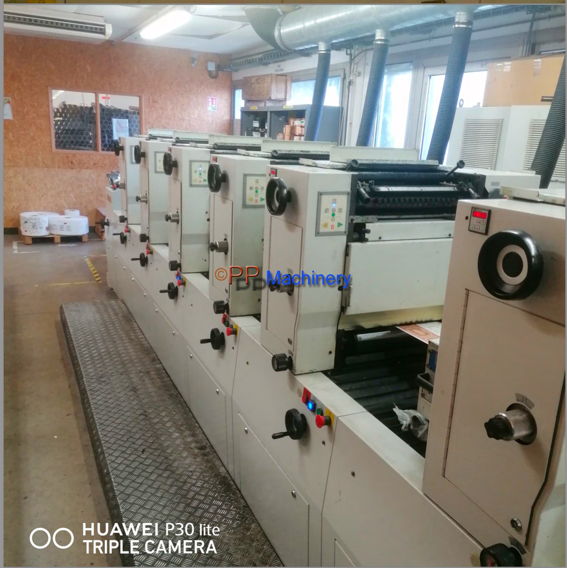 Codimag Viva 340 6 colours offset printing press from 2011 waterless ...